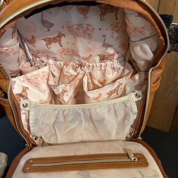 Itzy Ritzy | Bags | Itzy Ritzy Limited Edition Elle Collaboration Pit ...